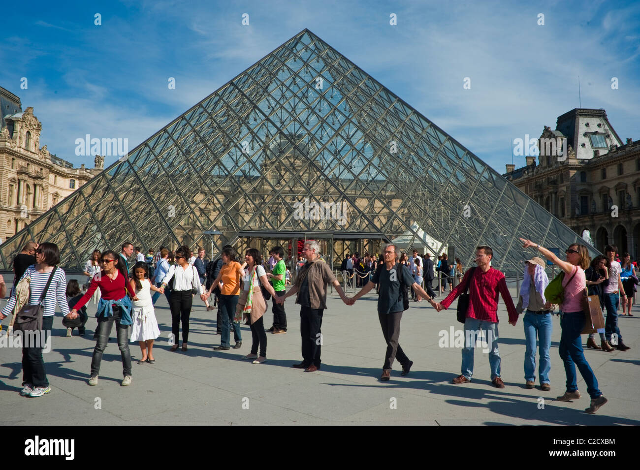 Demonstration global movement hi-res stock photography and images - Alamy