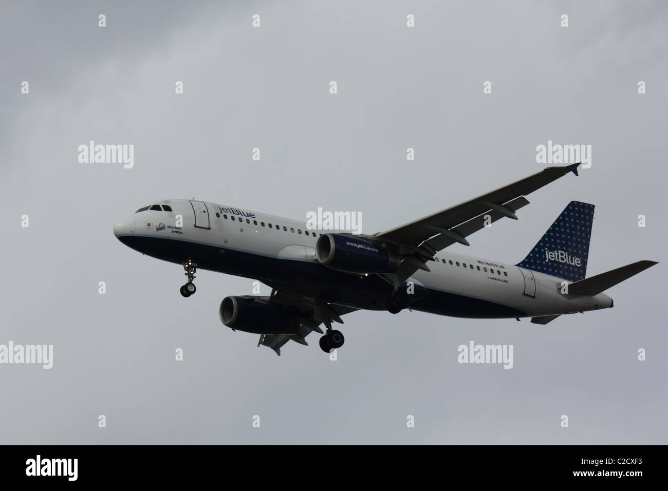 Jet Blue A320 on final approach to Logan International Airport in ...