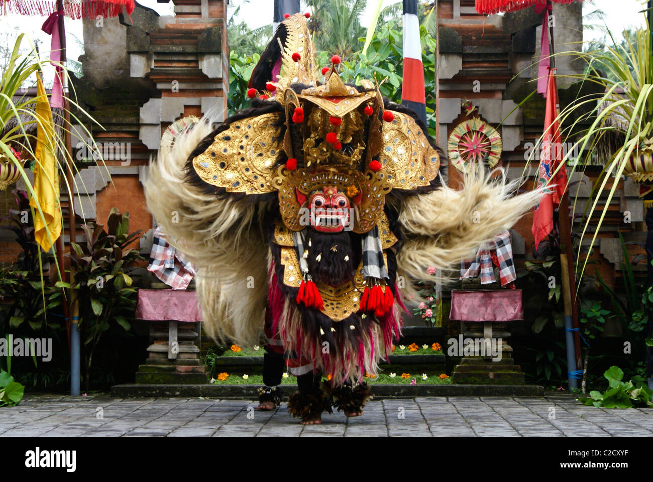 Barong mask bali hi-res stock photography and images - Alamy