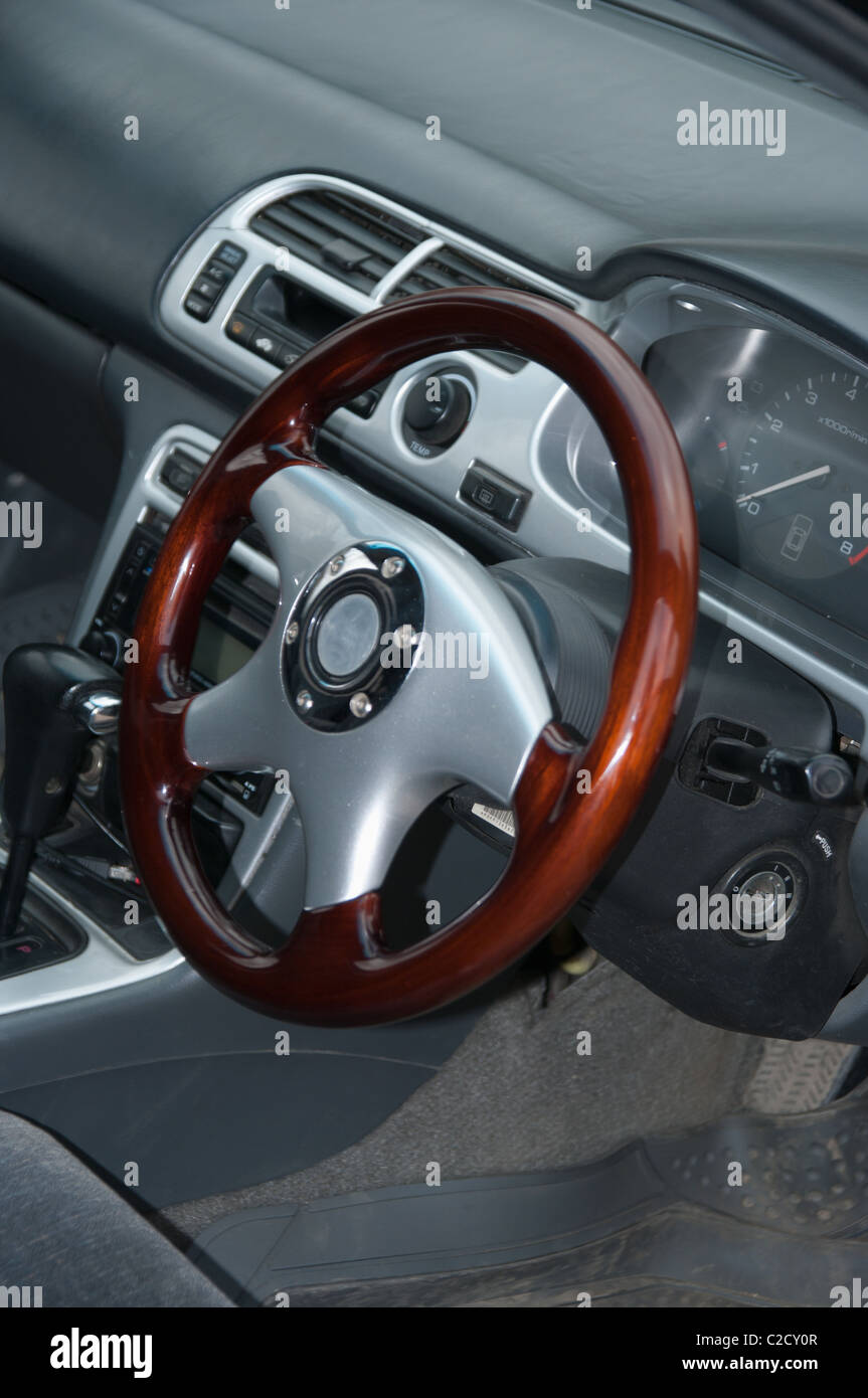 Dark grey car hi-res stock photography and images - Alamy