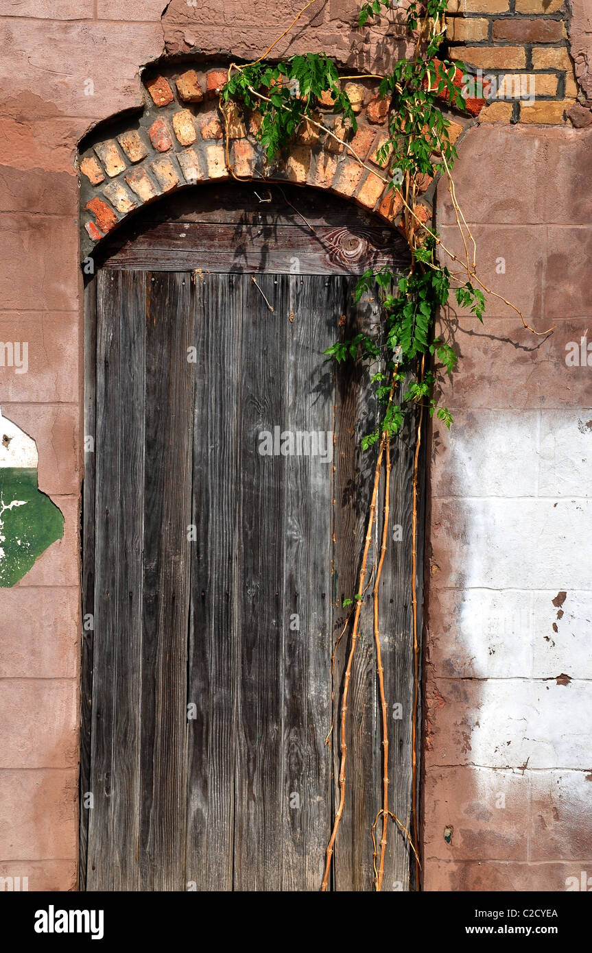 Old door hi-res stock photography and images - Alamy