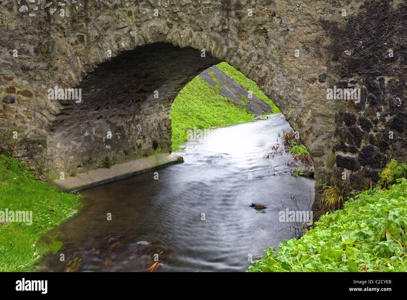 Old stone bridge Stock Photo - Alamy