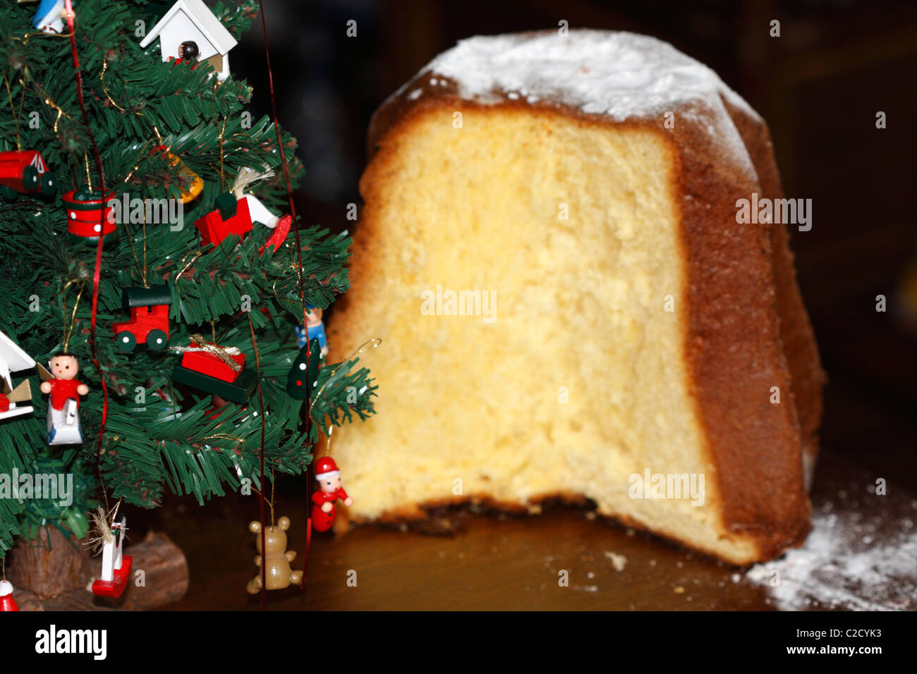Pandoro italy hi-res stock photography and images - Alamy