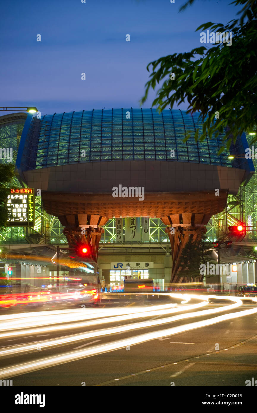 Drum gate of kanazawa station hi-res stock photography and images - Alamy