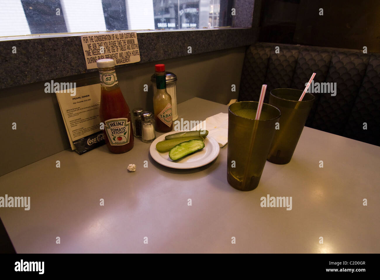 Condiments on diner table hi-res stock photography and images - Alamy