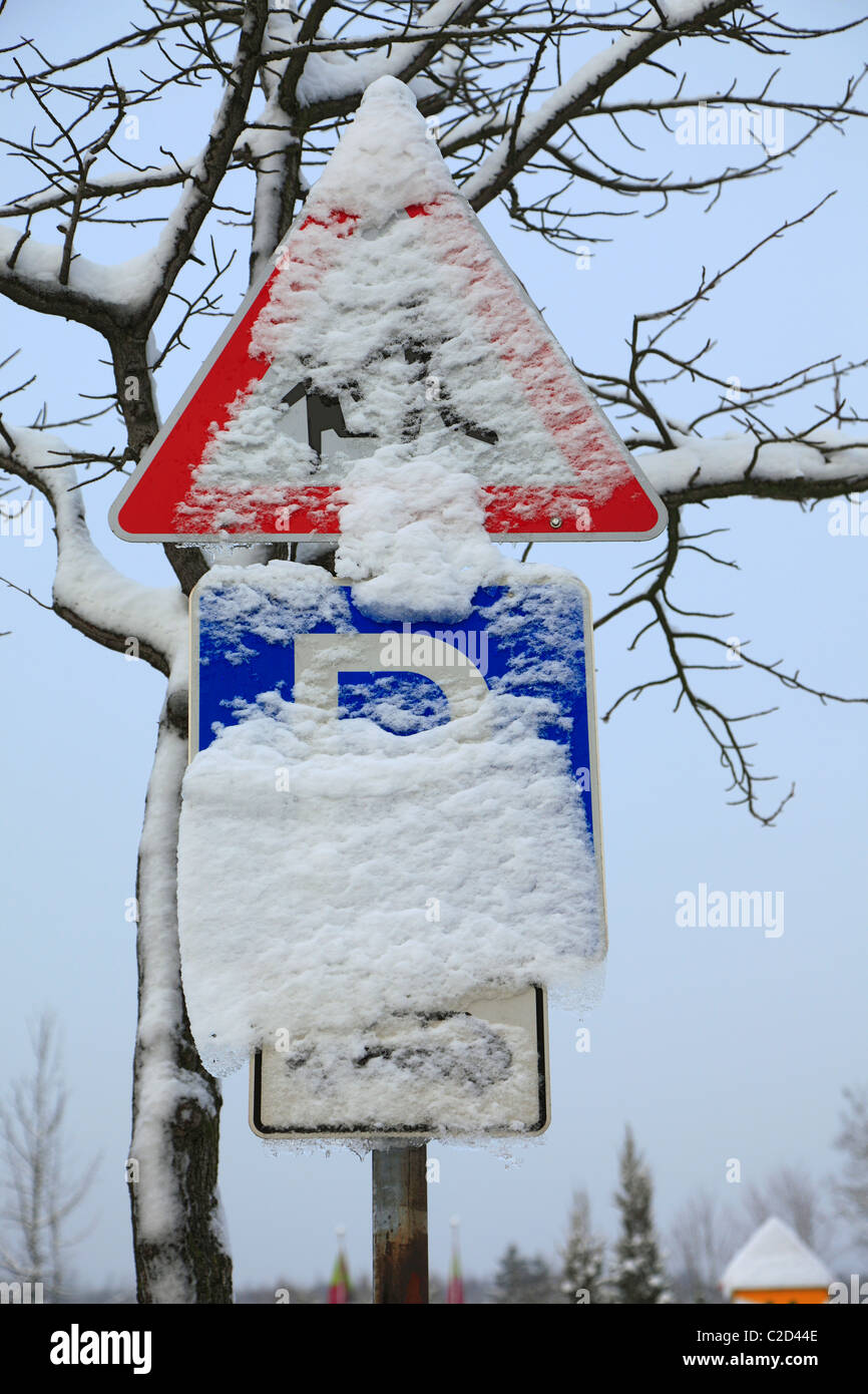 weather, severe winter, snow, traffic sign completely covered in snow ...