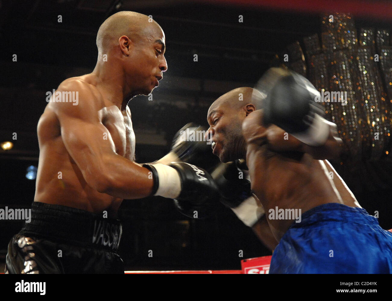 Denton Vassell (black, winner) vs Sherman Alleyne (blue) - Welterweight ...