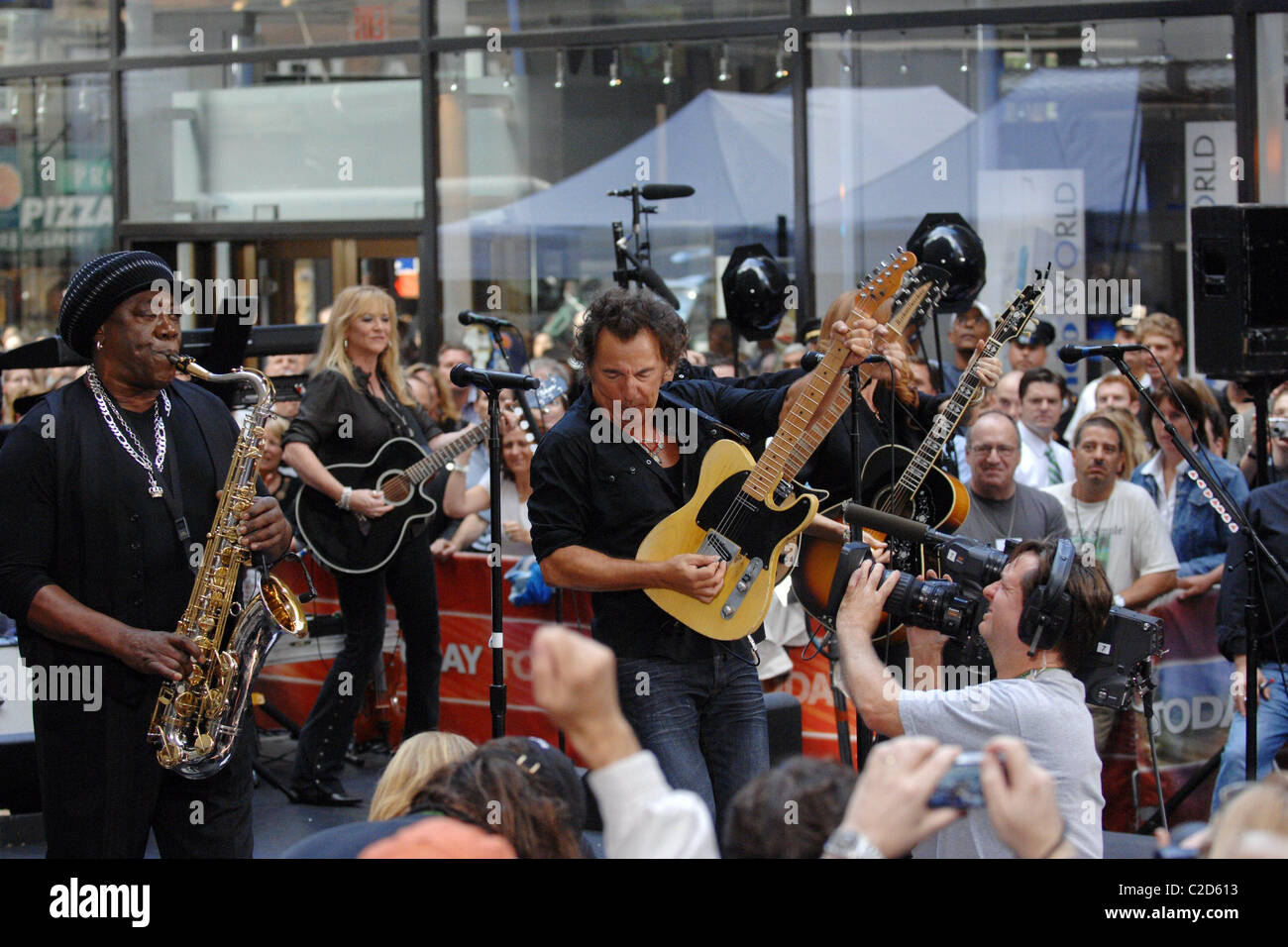 Soozie tyrell hi-res stock photography and images - Alamy