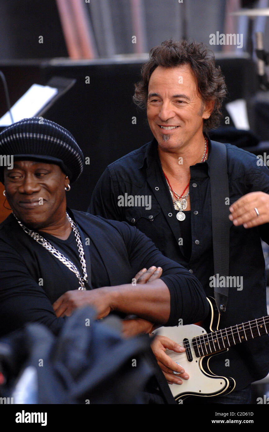 Clarence Clemons and Bruce Springsteen Bruce Springsteen and the E ...