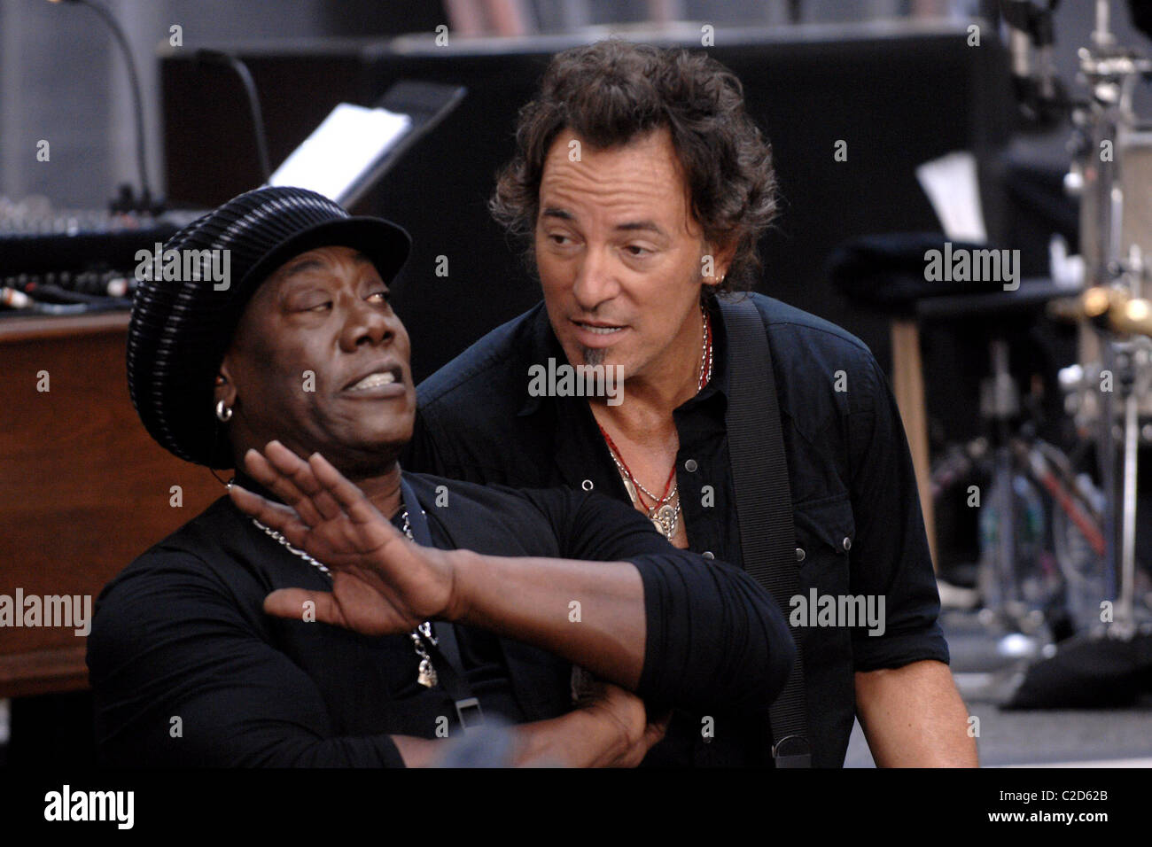 Clarence clemons and bruce springsteen hi-res stock photography and ...