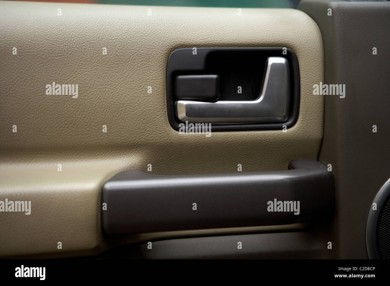 Land rover car door open hi-res stock photography and images - Alamy