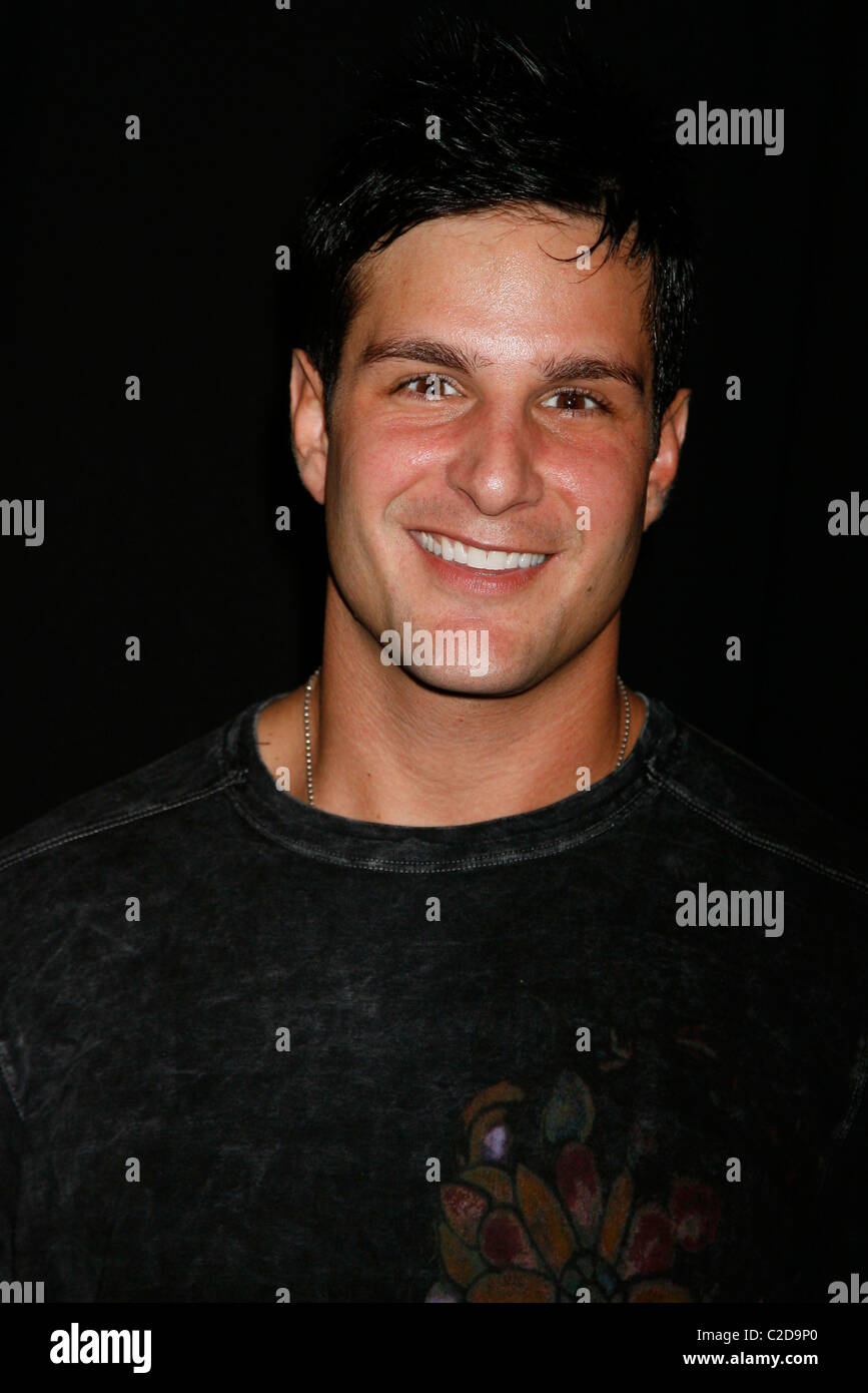 Jay Jablonski The premiere of ' Everybody Wants to Be Italian ' to ...