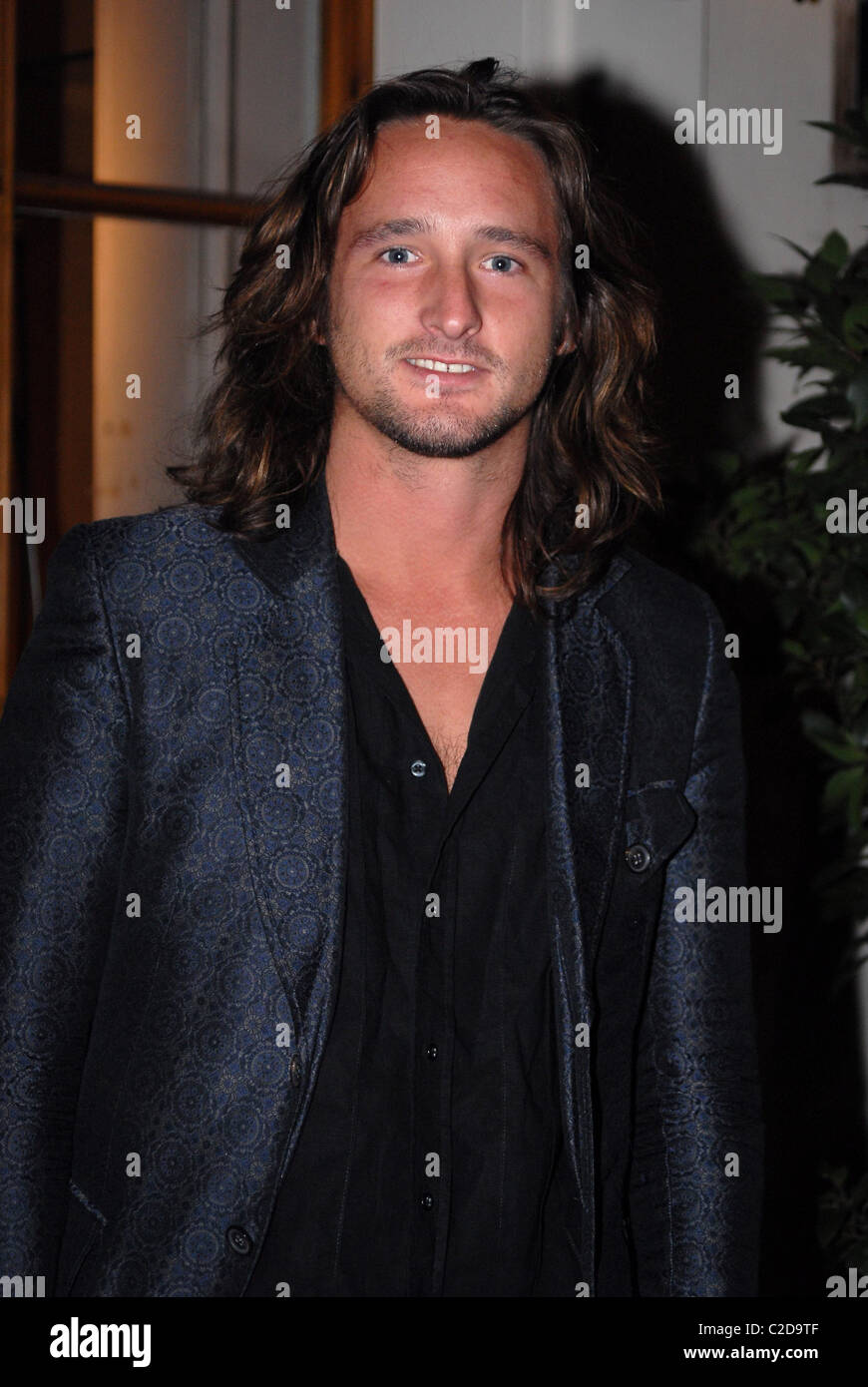 Ben dover hi-res stock photography and images - Alamy