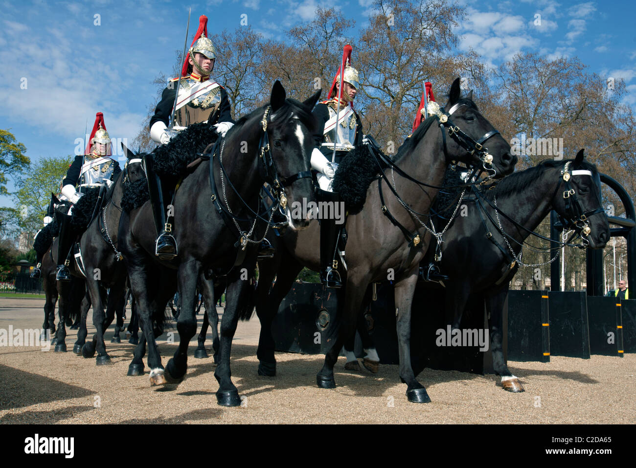London guards hi-res stock photography and images - Alamy
