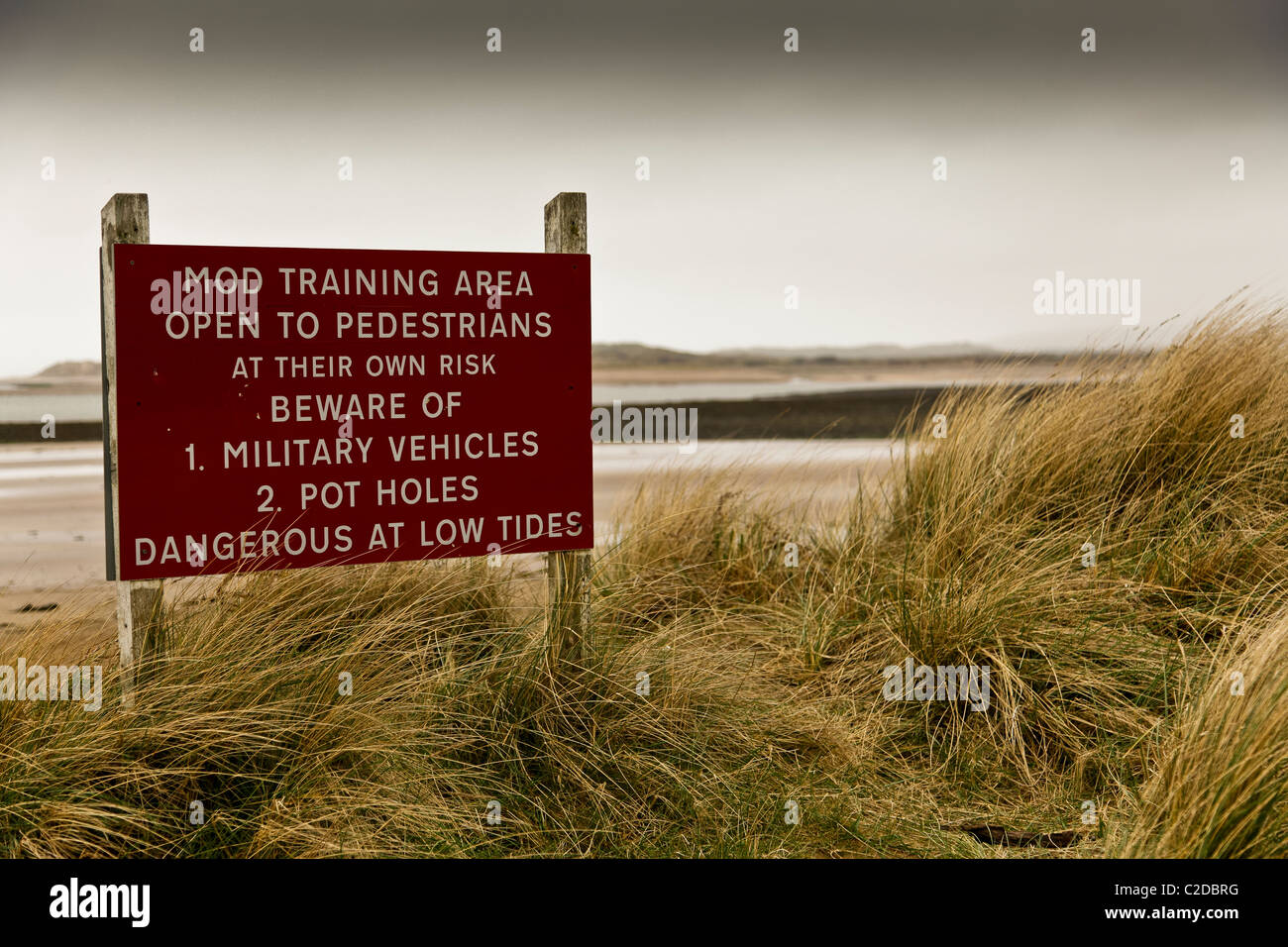 Military sign signs hi-res stock photography and images - Alamy