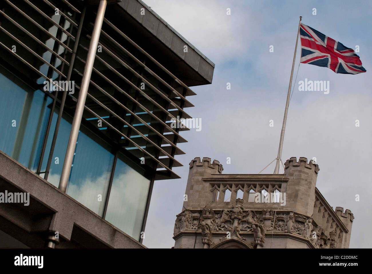 Elizabeth court hi-res stock photography and images - Alamy