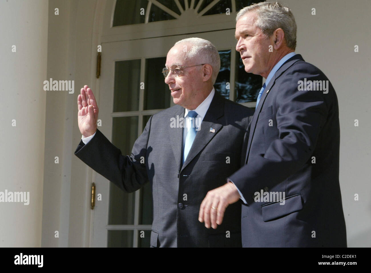 Judge Michael Mukasey and President George W Bush US President George W ...
