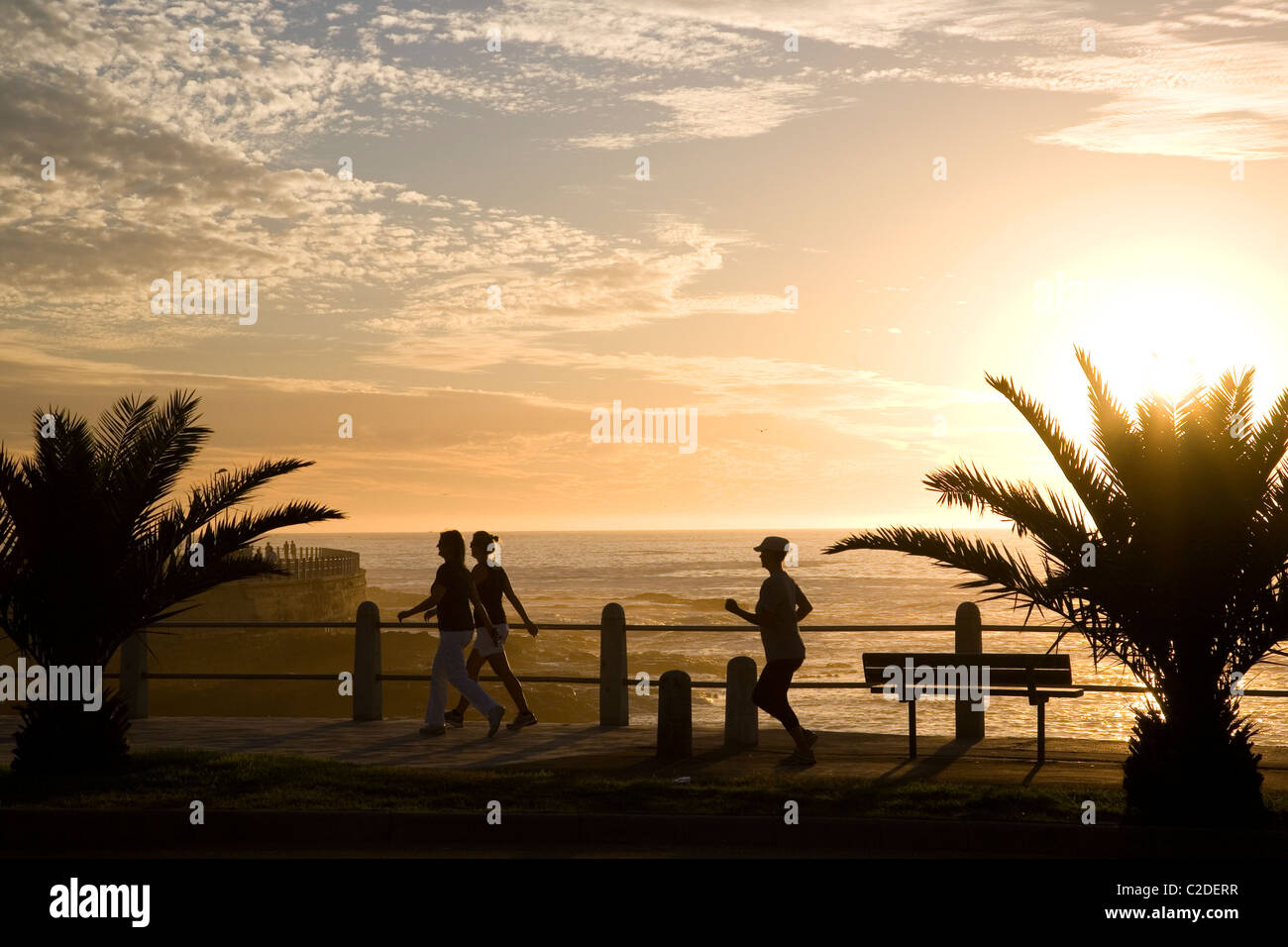 Cape town promenade jog hi-res stock photography and images - Alamy