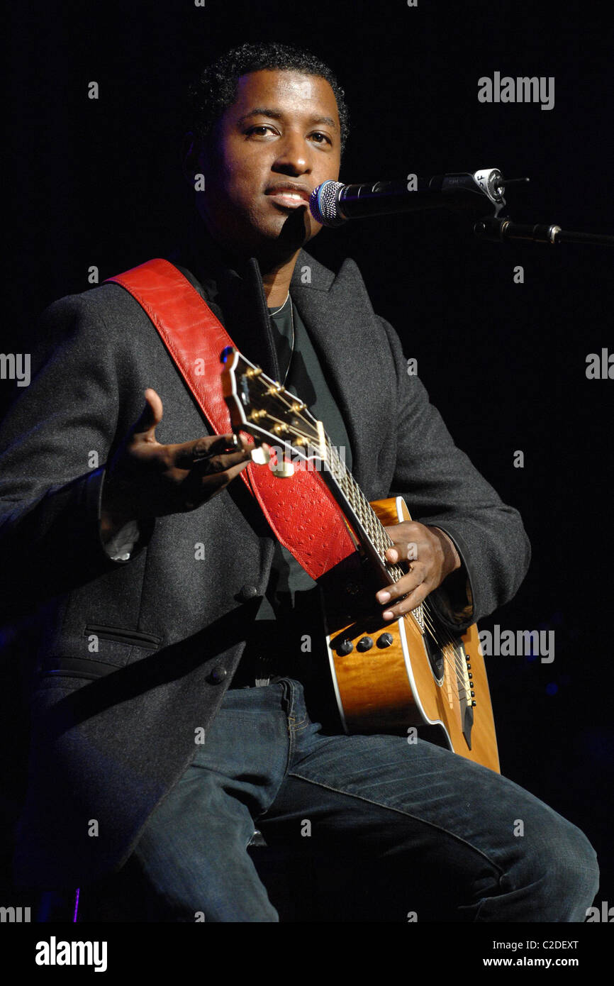 Kenneth edmonds aka babyface hi-res stock photography and images - Alamy