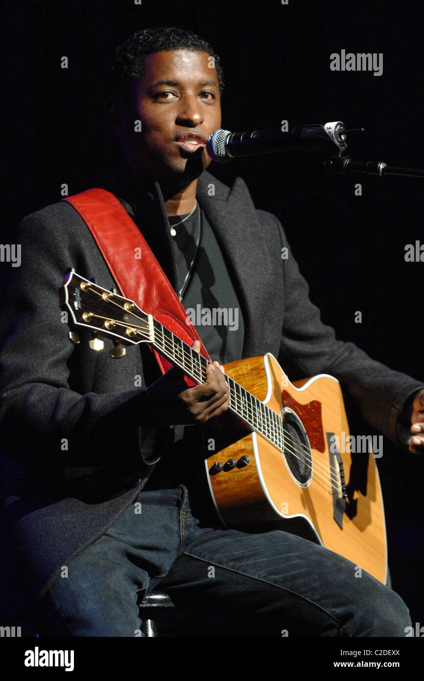 Kenneth edmonds aka babyface hi-res stock photography and images - Alamy