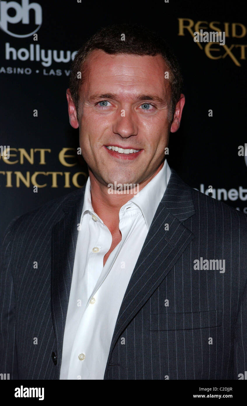 Jason O'Mara World Premiere of 'Resident Evil: Extinction' at Planet ...