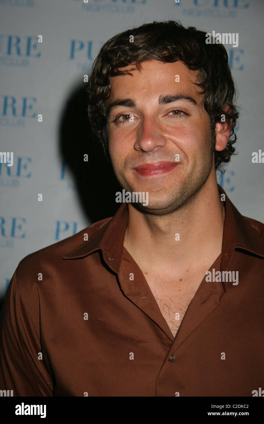 Zachary Levi Chuck Smile