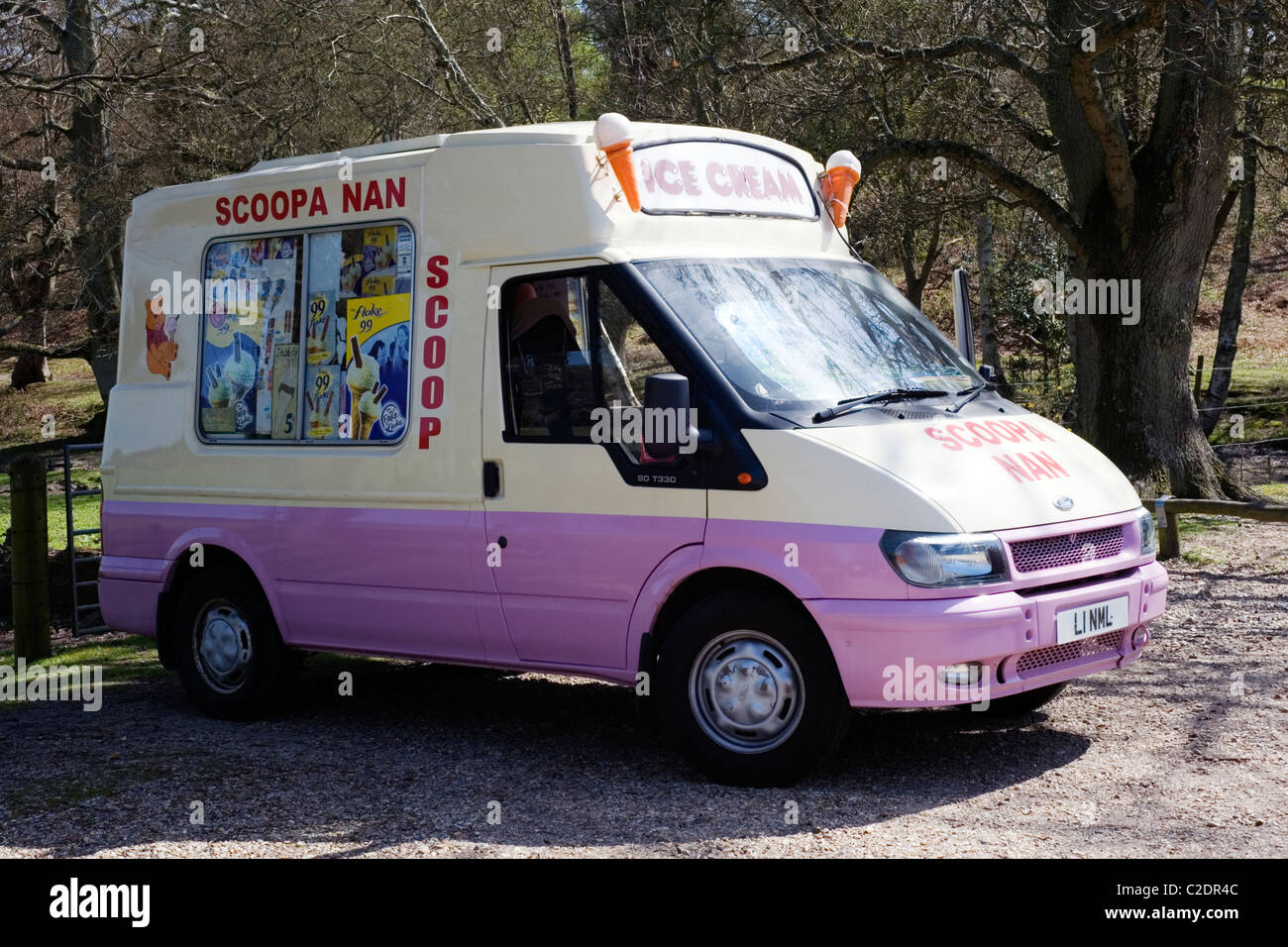 ice cream van new forest Stock Photo - Alamy