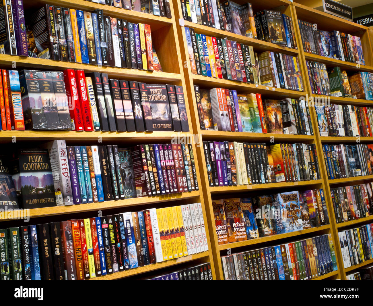Bookstore bookcases hi-res stock photography and images - Alamy