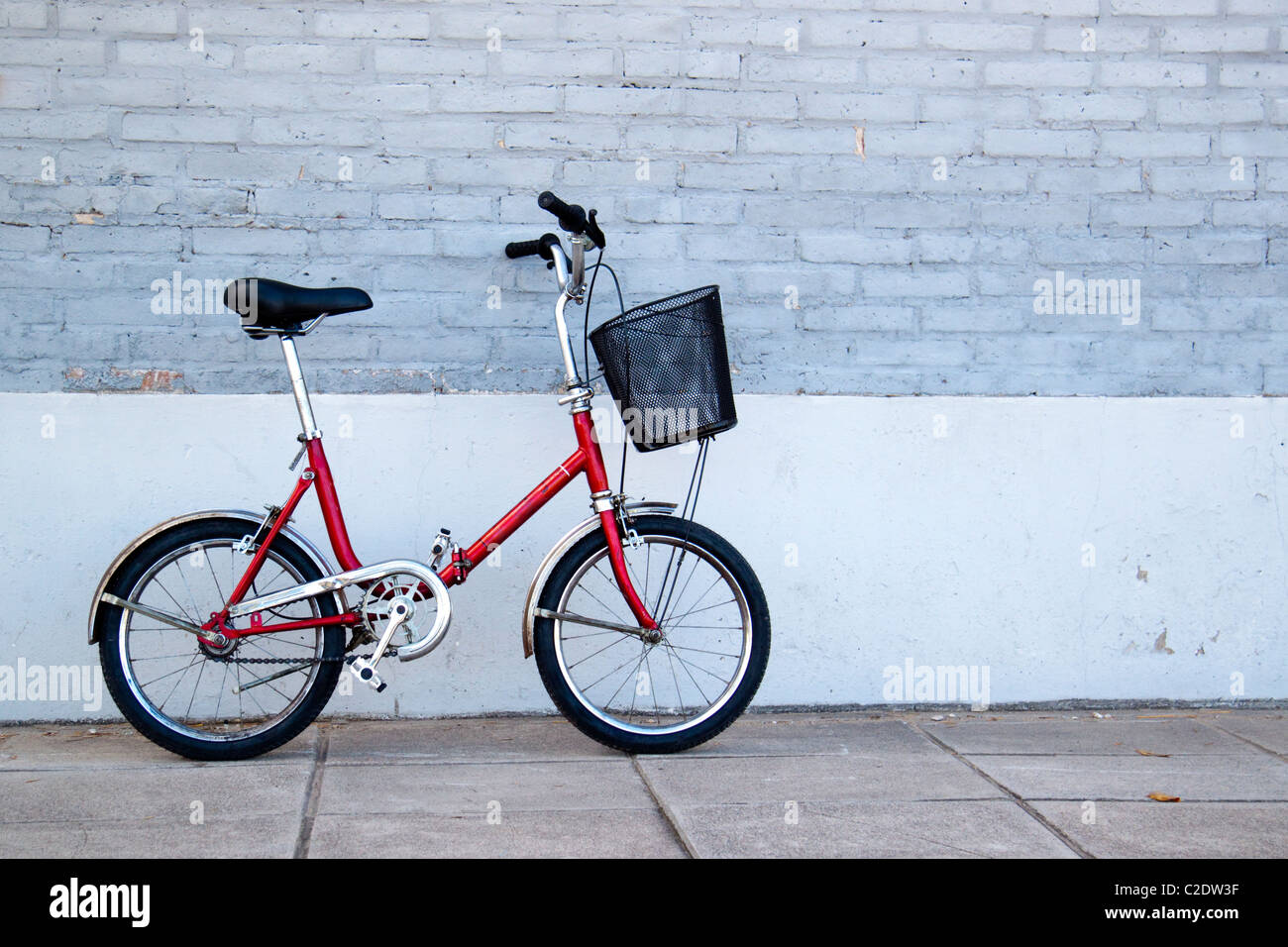 Folding bike hi-res stock photography and images - Alamy