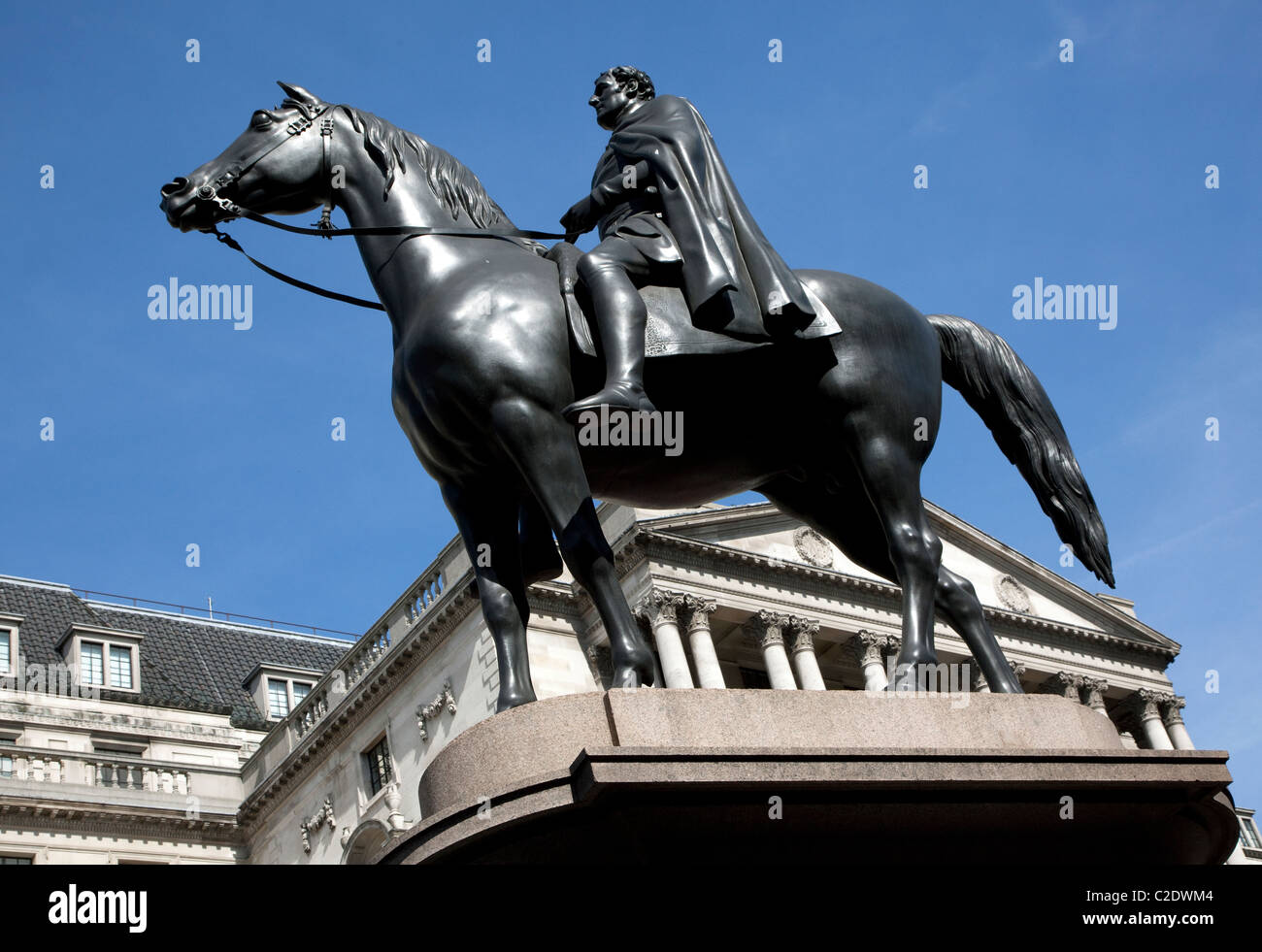 Statue of Duke of Wellington in front of Bank of England, City of ...