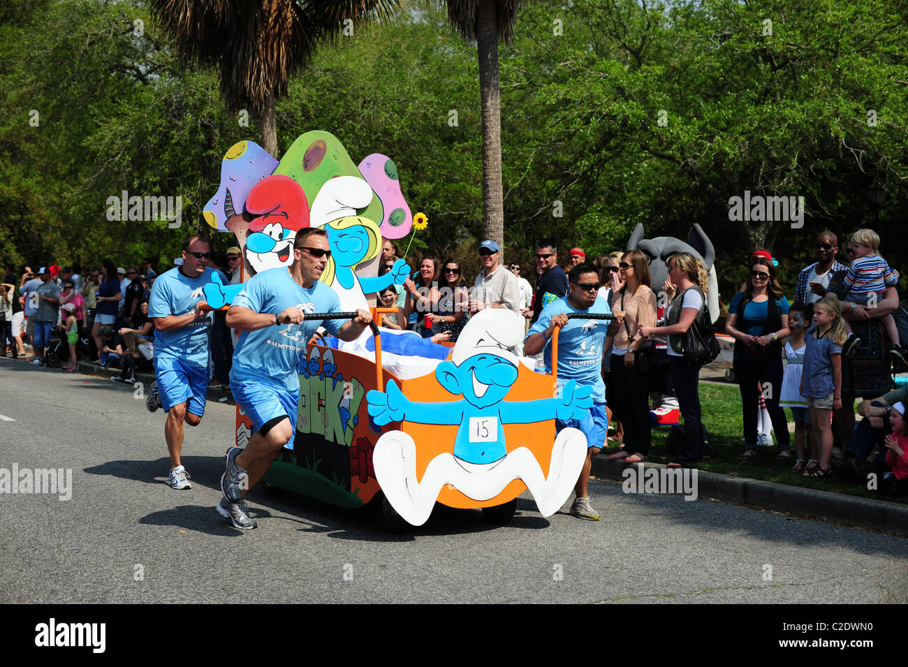 Bed Racer nearing finish line Stock Photo - Alamy