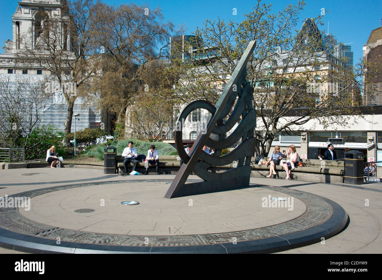 Sundials London at Christopher Hooke blog