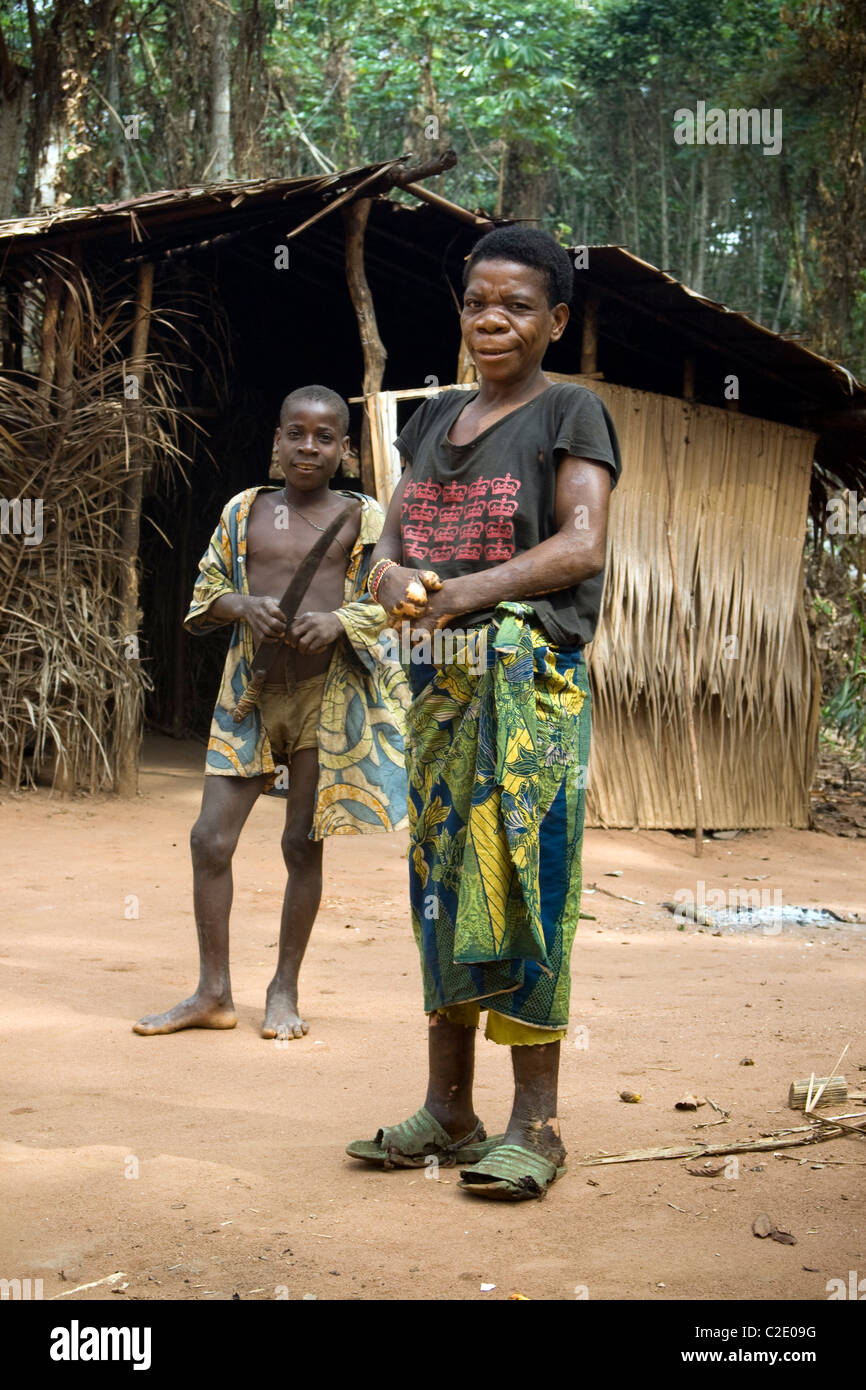 Pygmies in forest republic congo hi-res stock photography and images ...