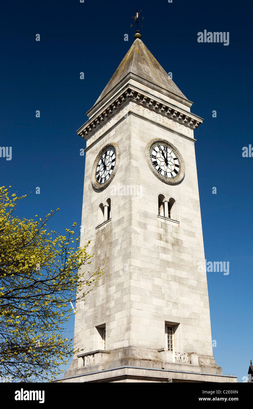UK, England, Staffordshire, Leek Town Centre, Nicholson War memorial ...