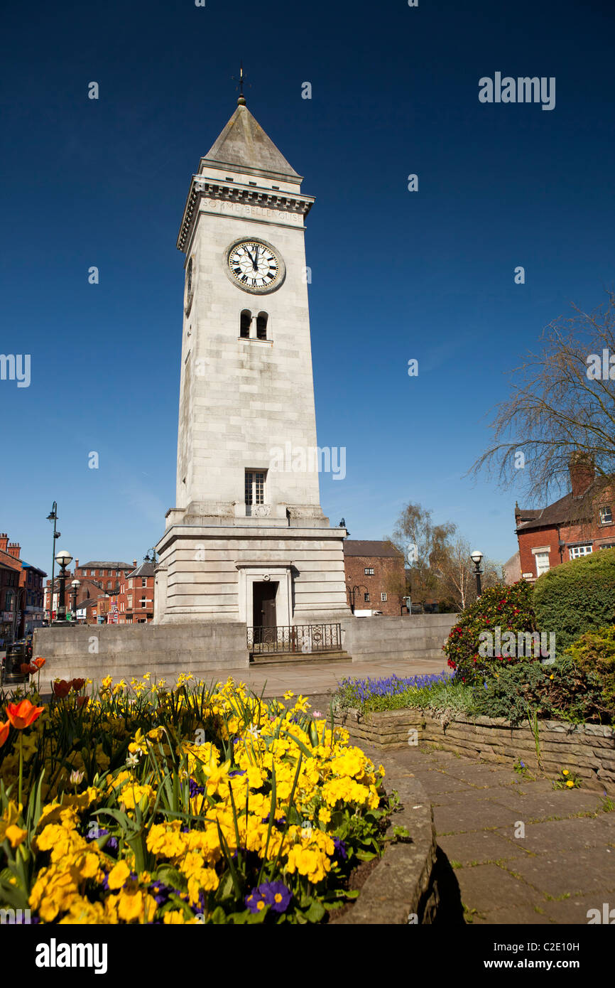 UK, England, Staffordshire, Leek Town Centre, Nicholson War memorial ...