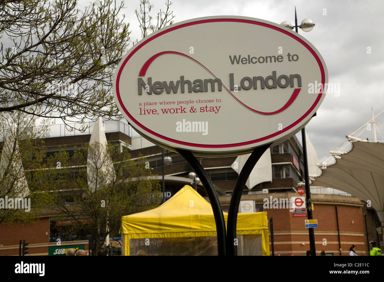 Welcome to london sign hi-res stock photography and images - Alamy