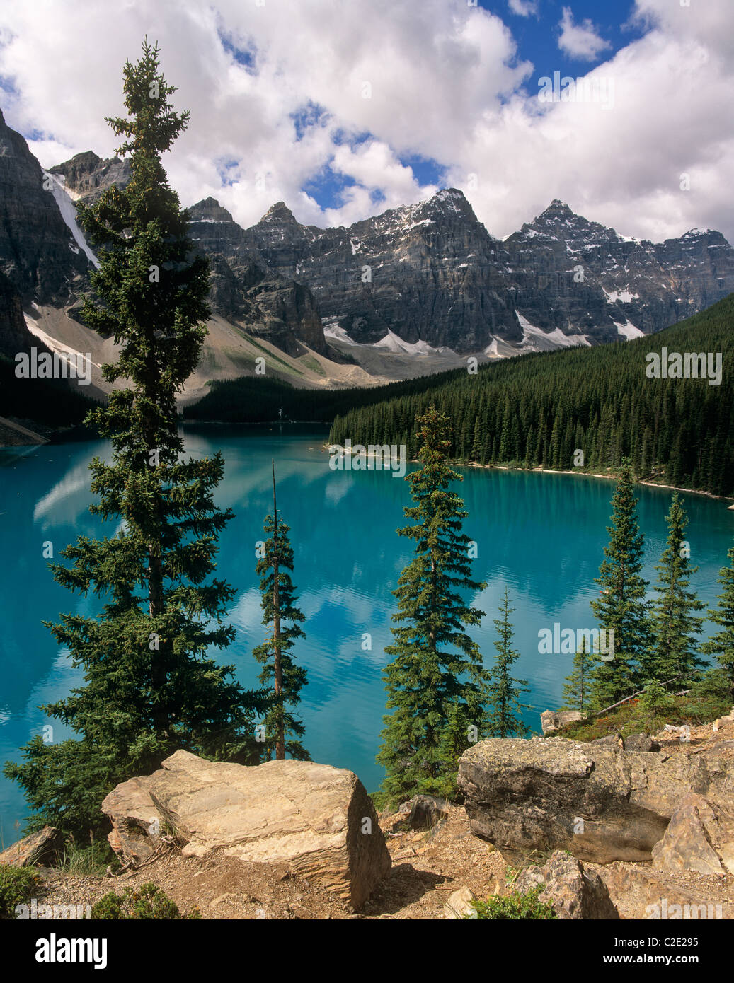 Moraine Lake Alberta Canada Stock Photo - Alamy