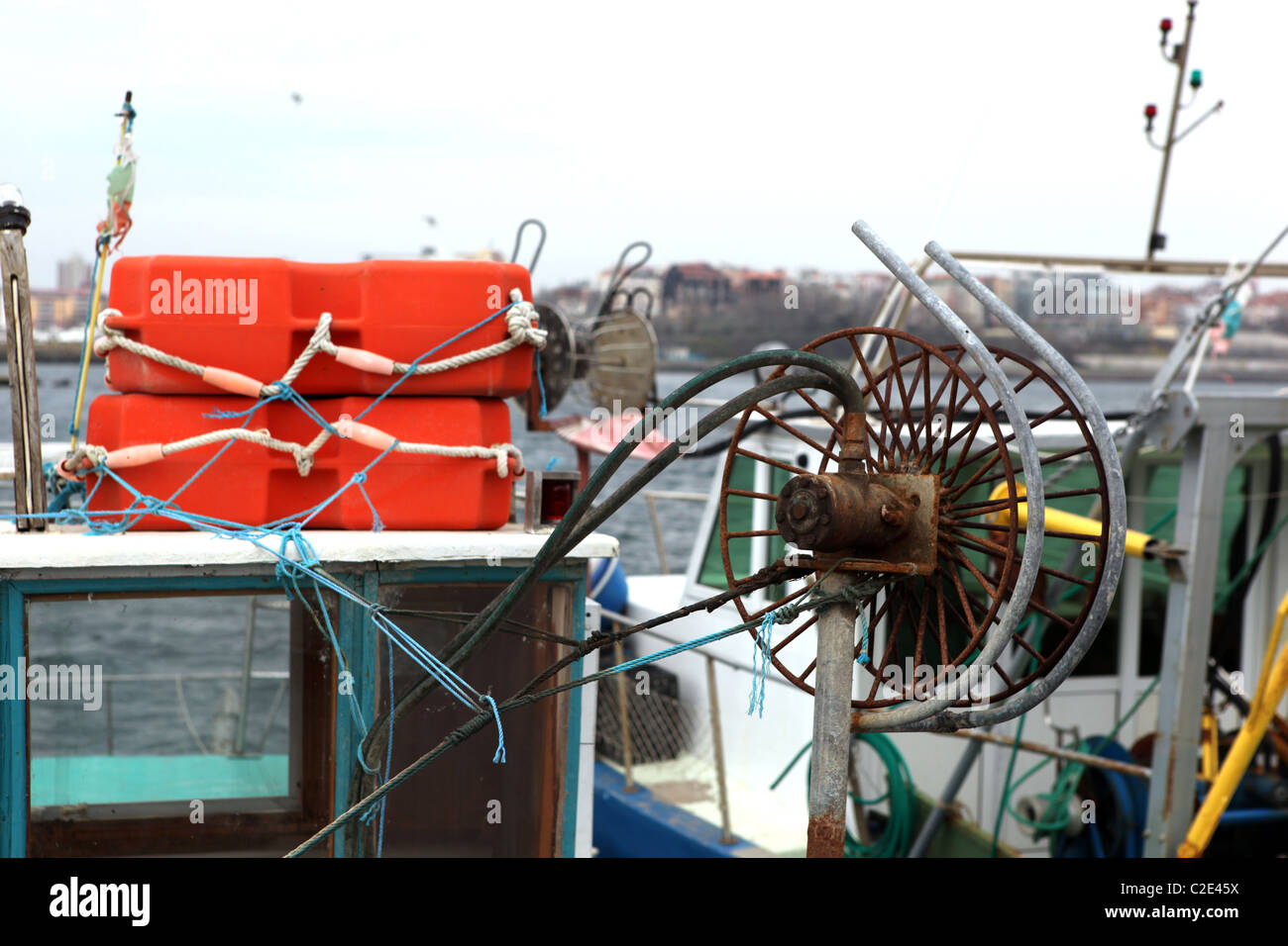 Big fish line sea boat hi-res stock photography and images - Alamy