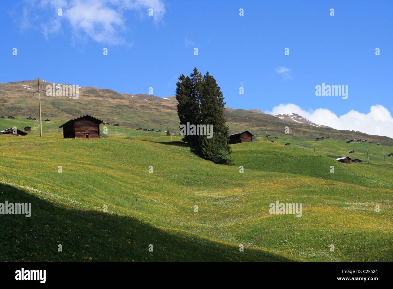 Clustered huts hi-res stock photography and images - Alamy
