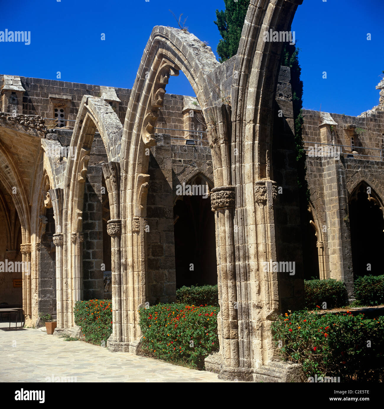 Bellapais abbey arch garden hi-res stock photography and images - Alamy