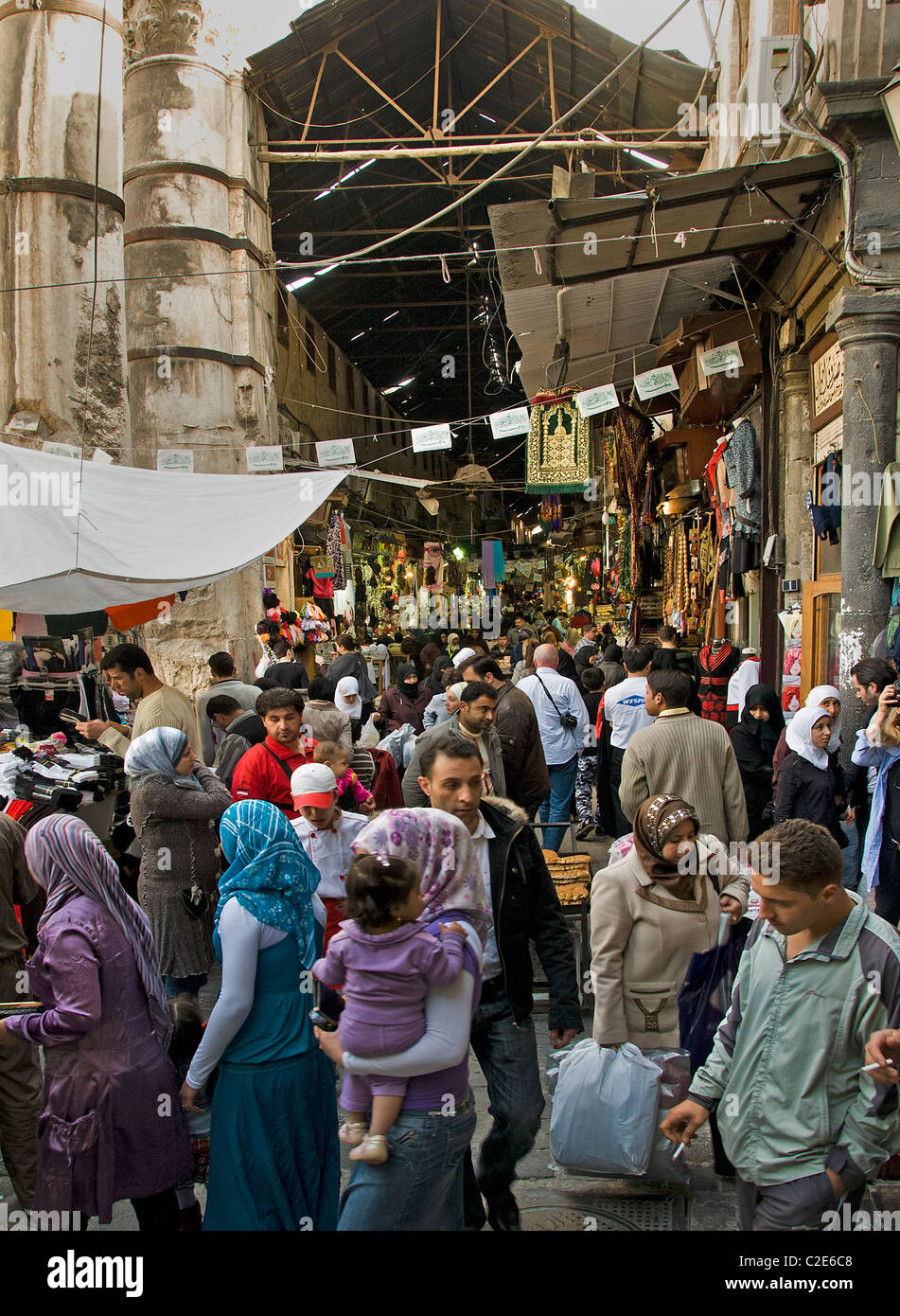 Damascus Syria Bazaar Souk Souq market shop Stock Photo - Alamy