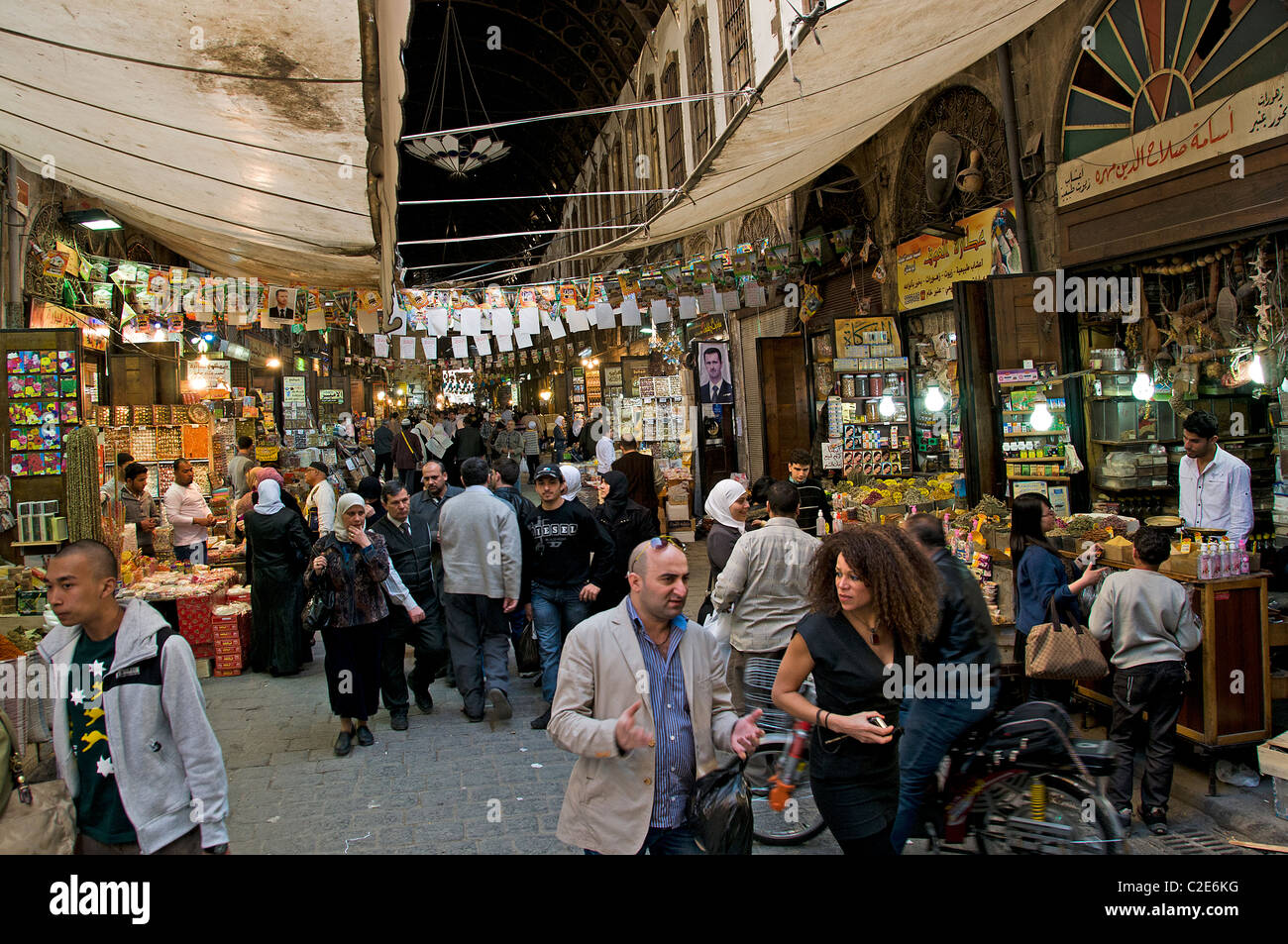 Damascus Syria Bazaar Souk Souq market shop Stock Photo - Alamy