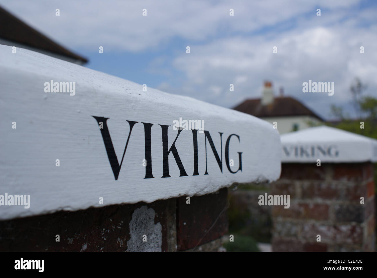 Viking house hi-res stock photography and images - Alamy