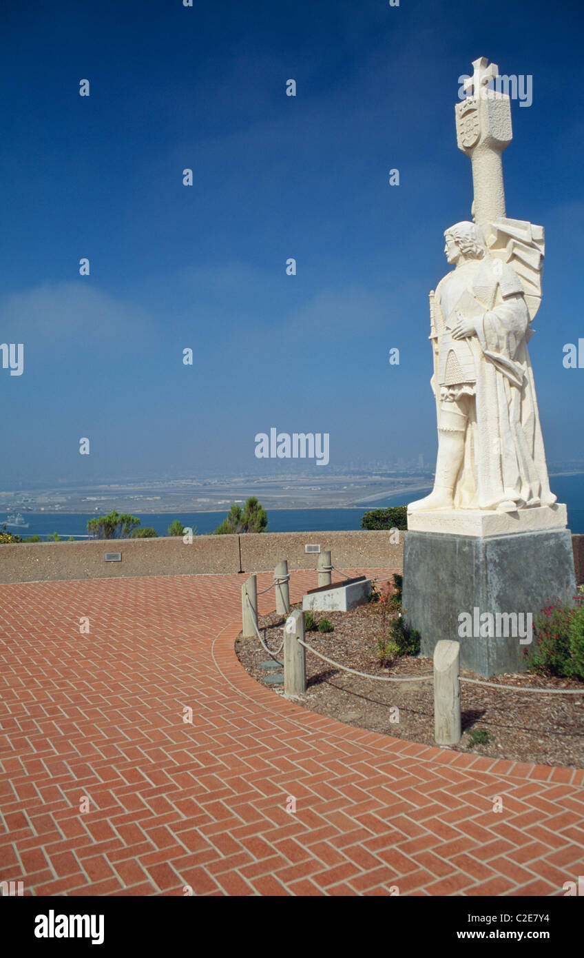 Statue of juan rodriguez cabrillo hi-res stock photography and images ...