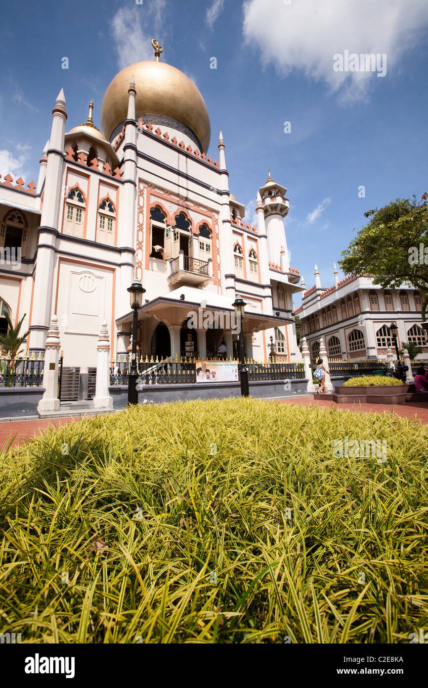 Masjid Sultan located in Singaopre - Sultan Mosque Stock Photo - Alamy