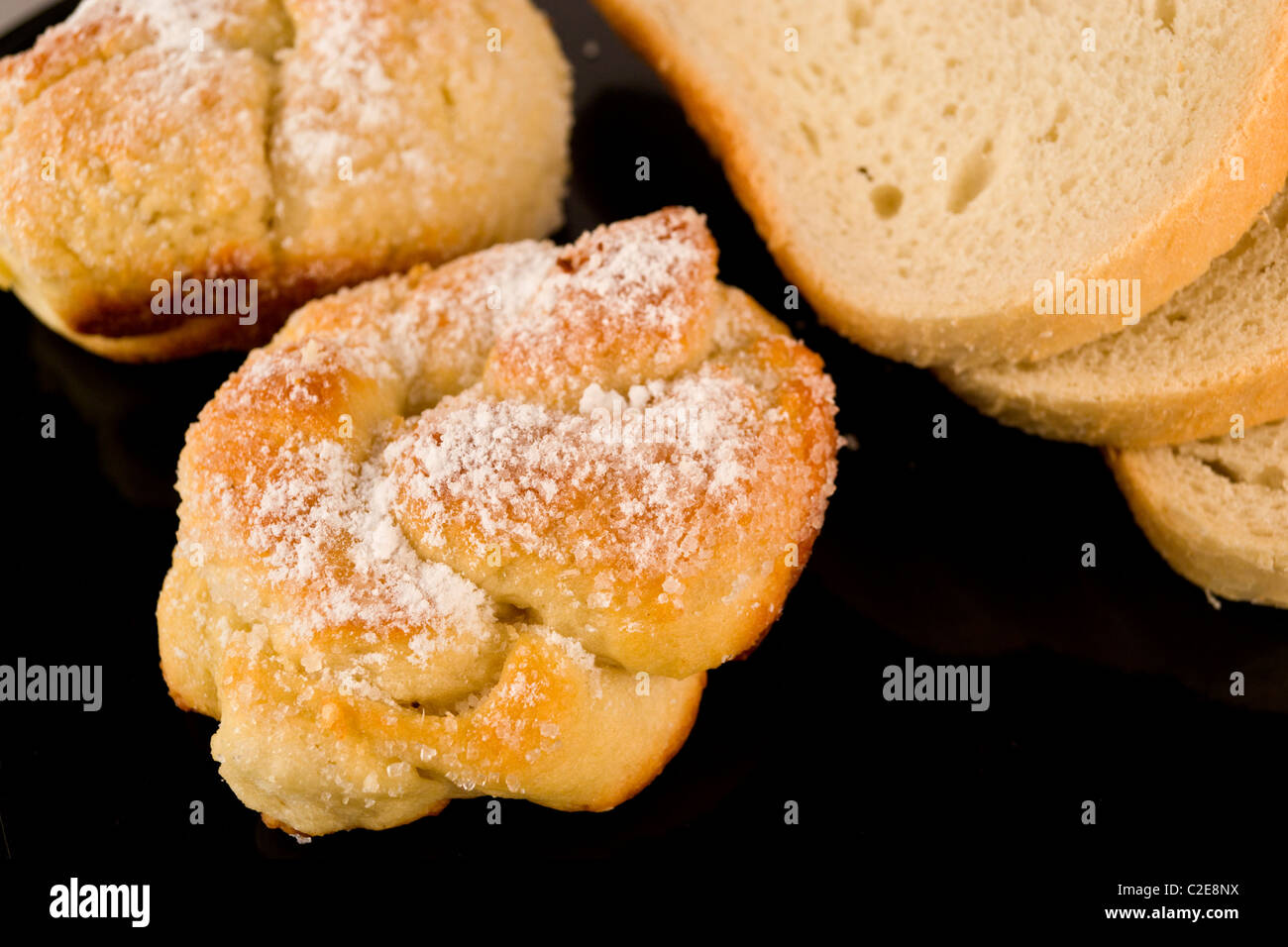 Lots fresh bread buns hi-res stock photography and images - Alamy