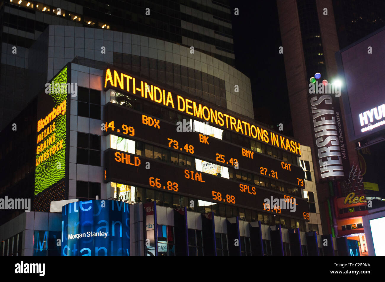 Morgan Stanley office at Times Square with live electronic billboard of ...