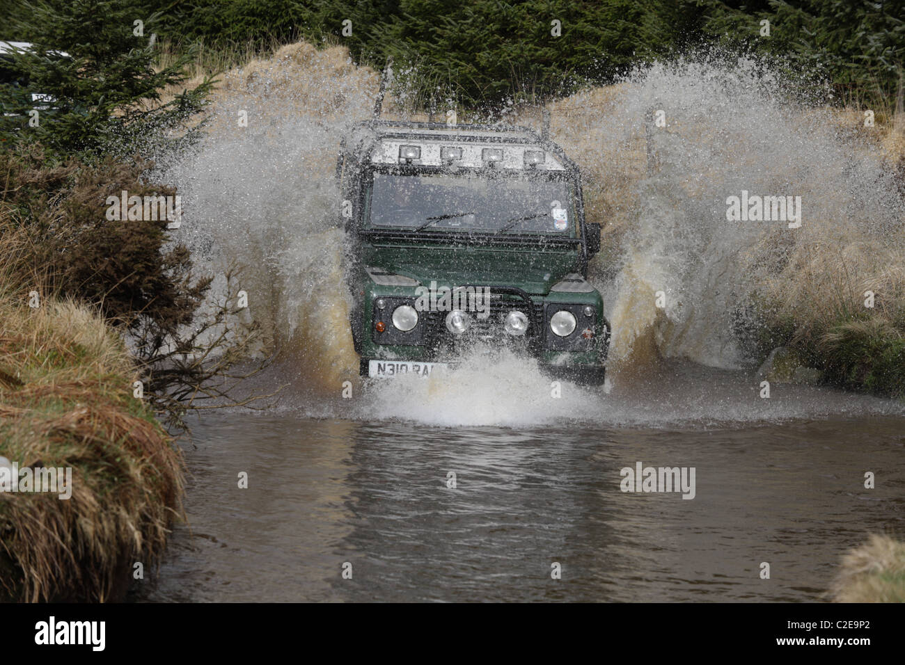 Landrover off road adventure in the UK Stock Photo - Alamy