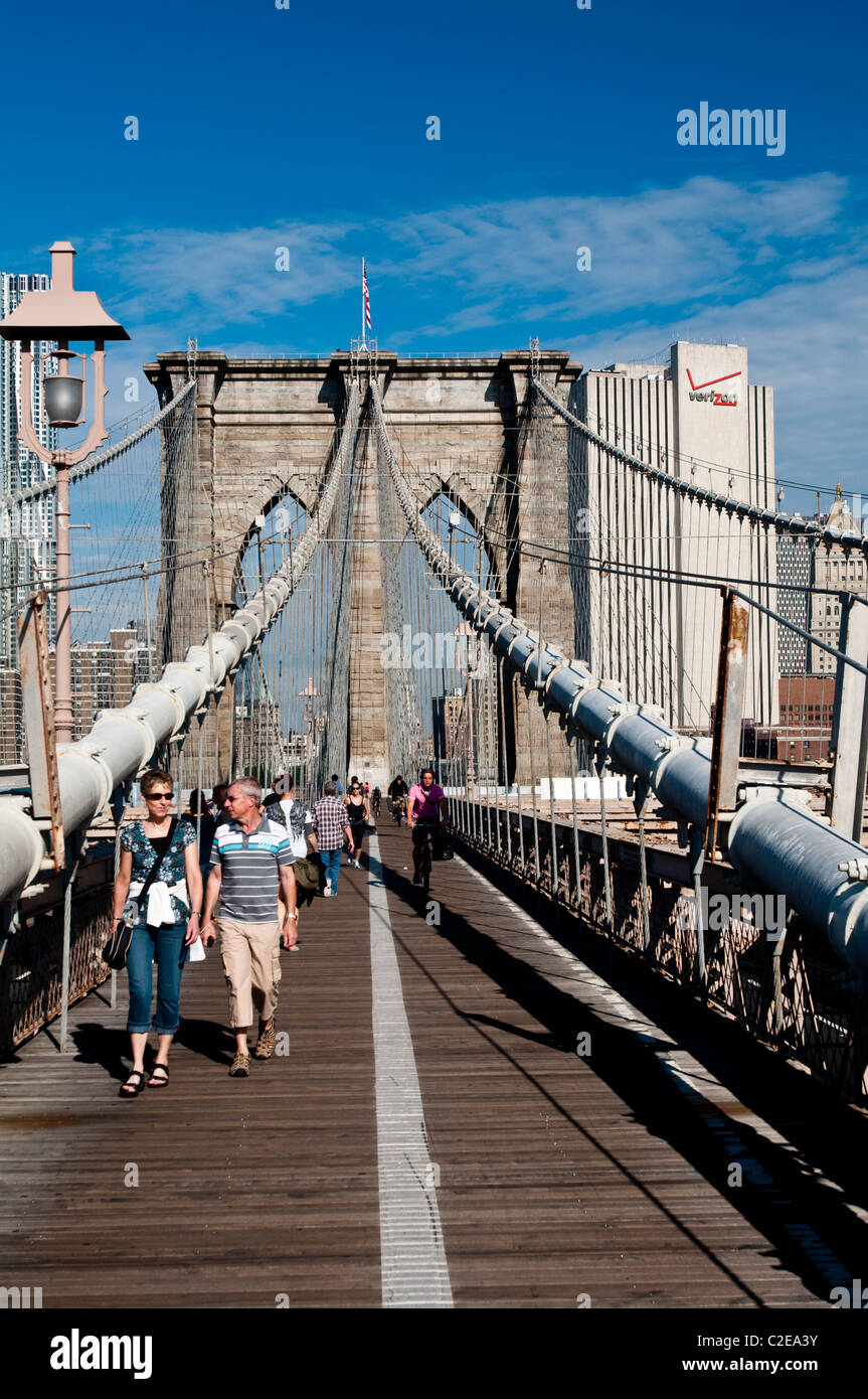 Brooklyn bridge from manhattan side hi-res stock photography and images ...