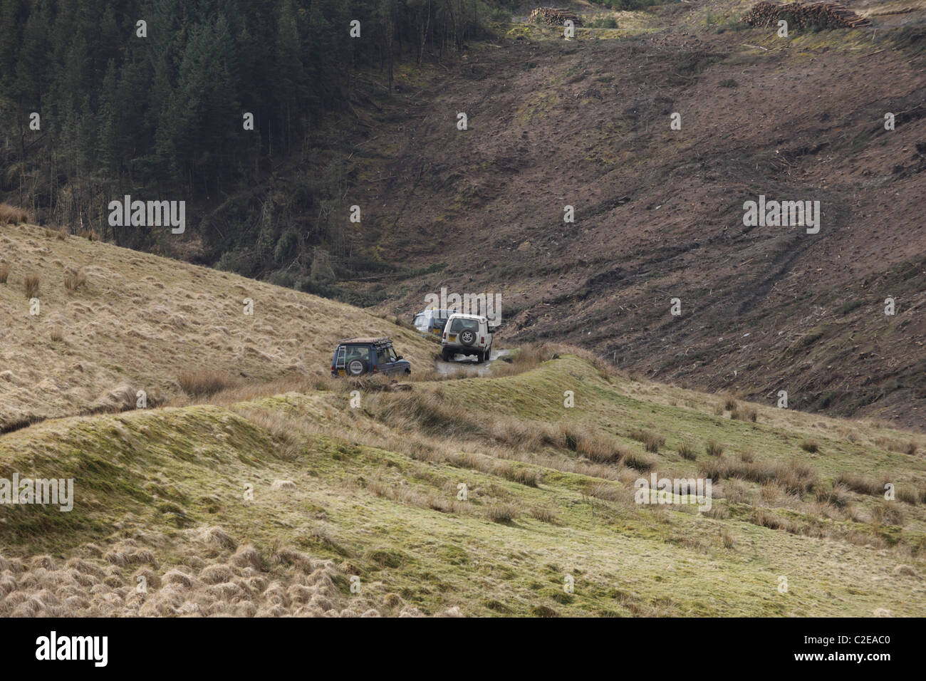 Landrover off road adventure in the UK Stock Photo - Alamy